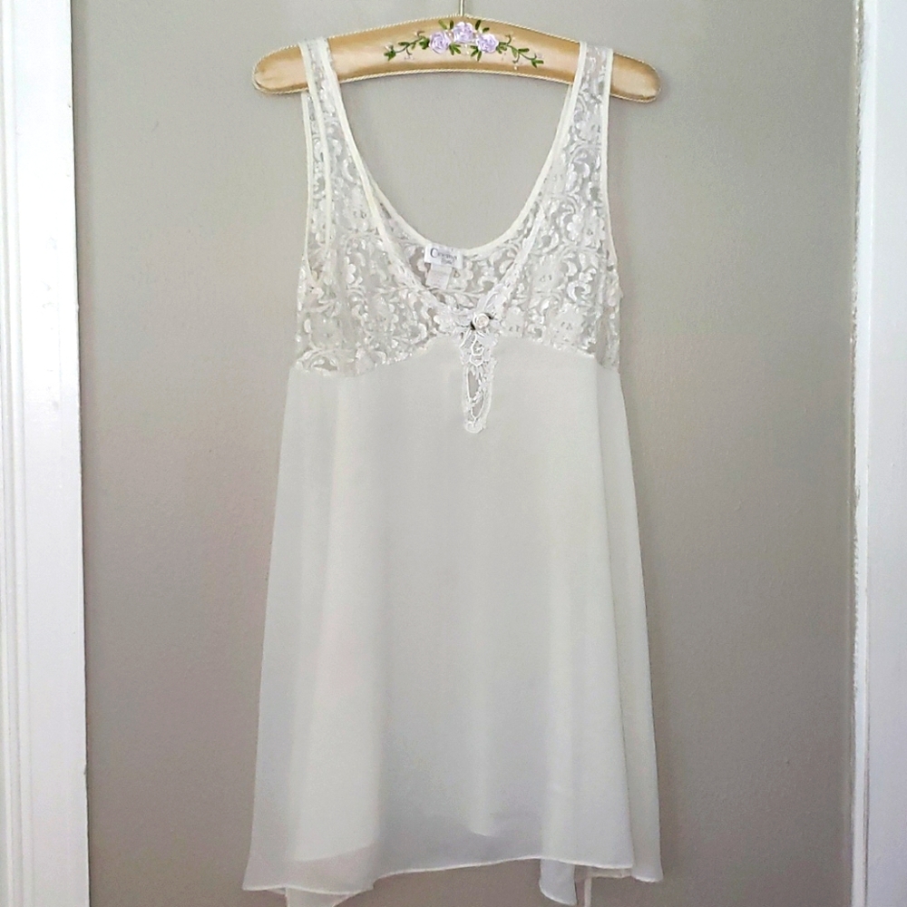 Lacey White Short Nightie Classy - Gem